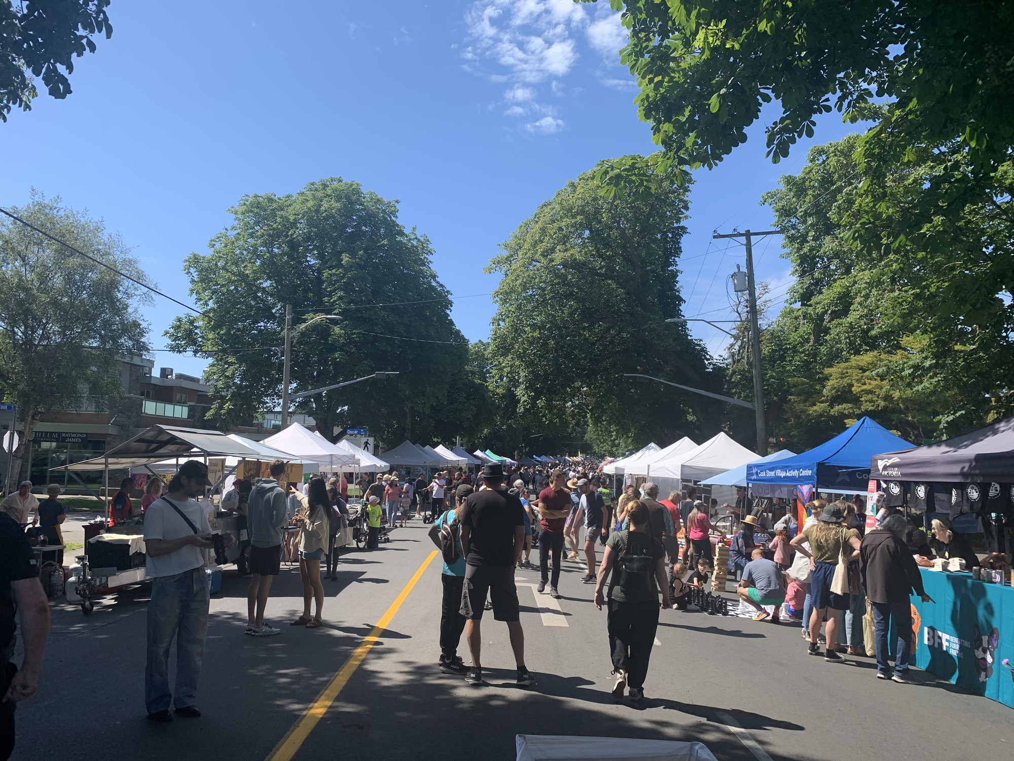 Cook Street Block Party – KotsuKotsuLife